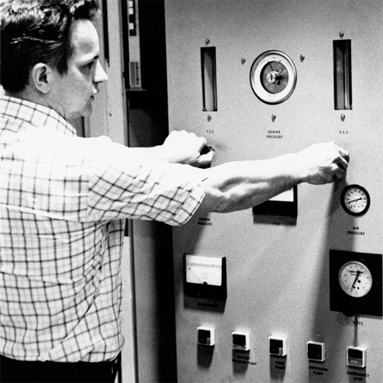 Helmut Krebs, master machinist, 1935–2022 | News | Physical Sciences ...