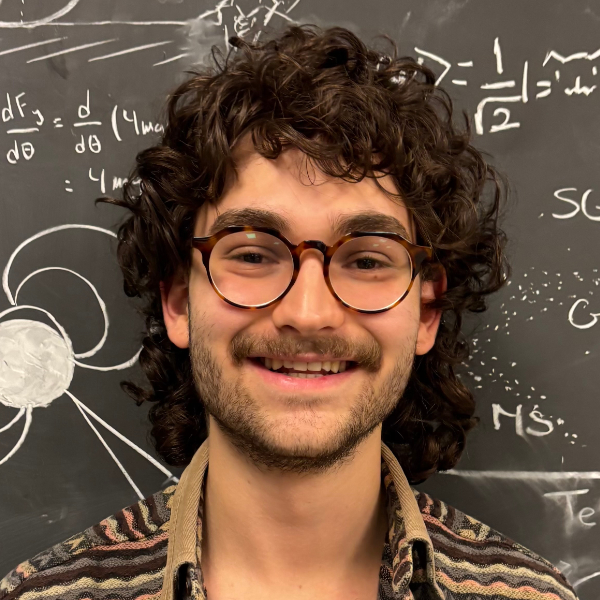 Michael Hetu | Department of Physics | The University of Chicago